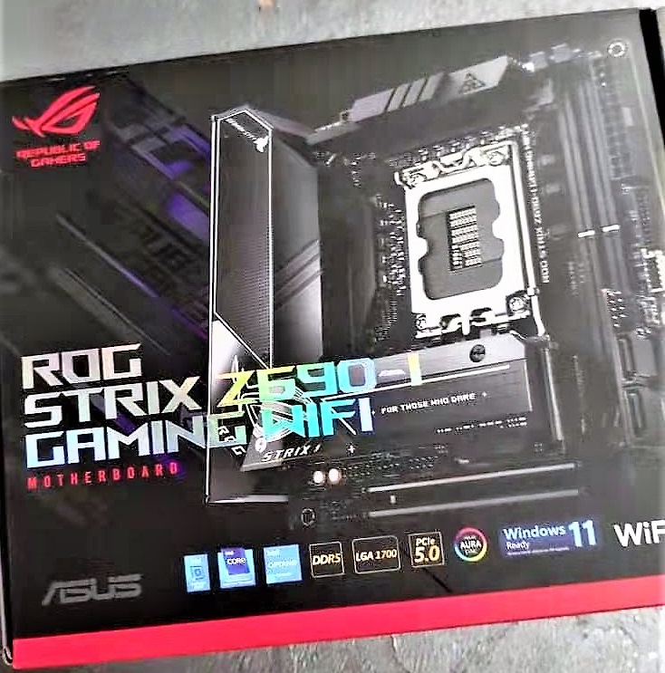 ASUS ROG STRIX Z690I Gaming WiFi Motherboard Kemasan Digambarkan, Desain SFF ITX Untuk CPU Intel ...