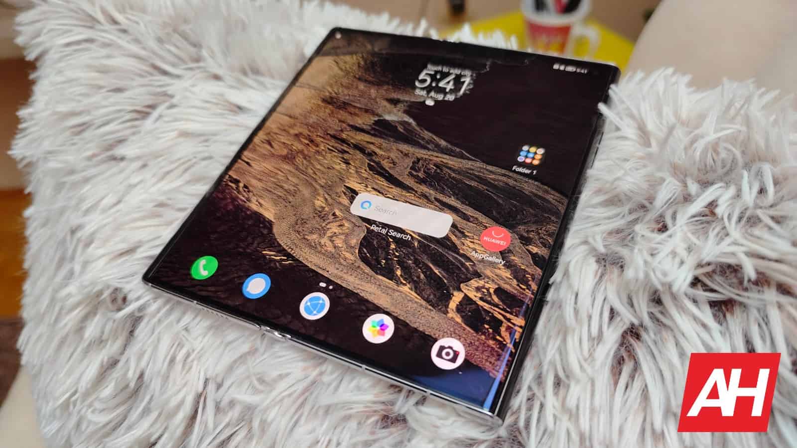 Perbandingan Telepon: Huawei Mate Xs 2 vs Xiaomi MIX Fold 2 - ID Atsit