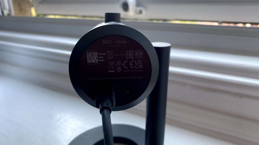 Đánh giá micrô EPOS B20-một người mới đắt tiền - VI Atsit